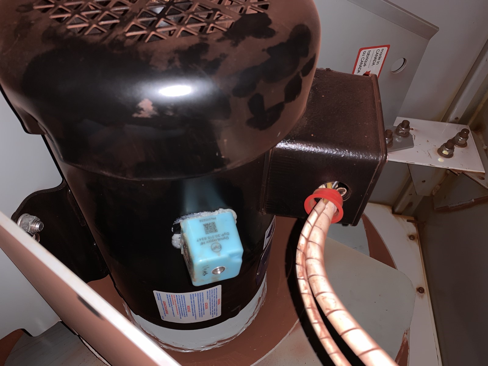 Detecting failure in ventilation system inverters